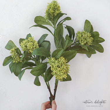 COMING BACK Green Leaf Bloom Spray – Interior Delights